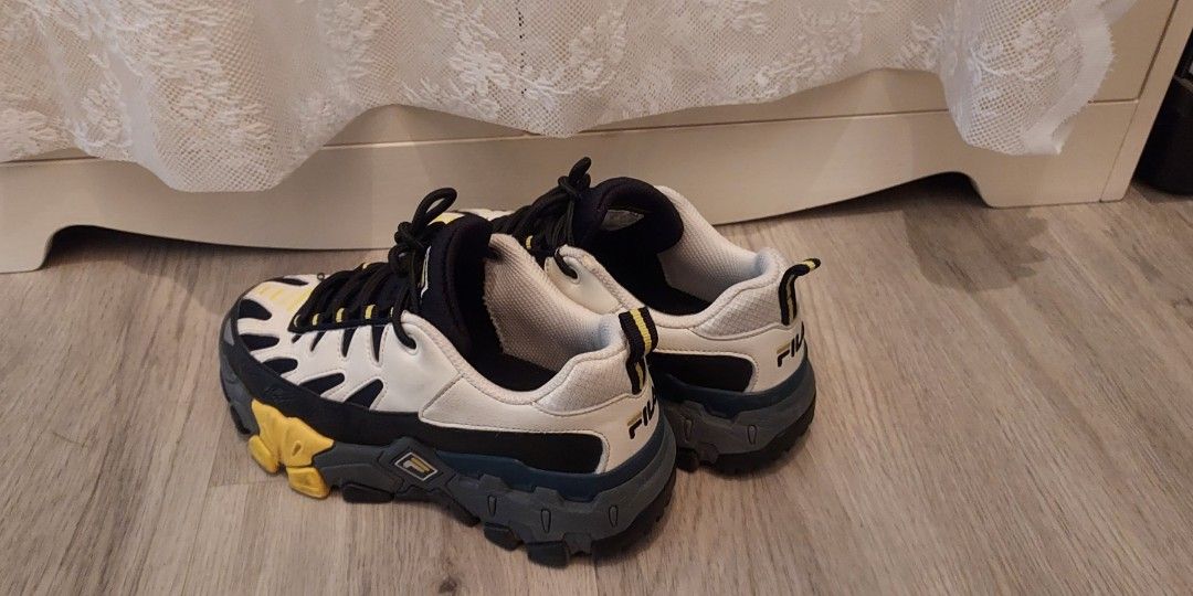 Fila Raid Shoes, Luxury, Sneakers & Footwear on Carousell