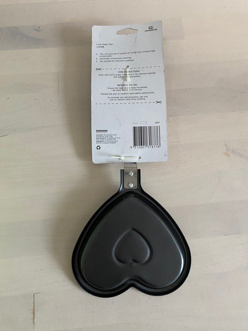 Heart shape fry pan, Furniture & Home Living, Kitchenware & Tableware ...