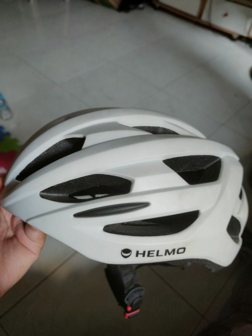 HELMO BIKE HELMET on Carousell