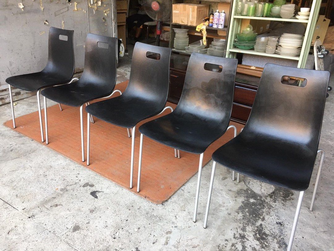Kawajun poly shell stacking chairs 5pcs on Carousell