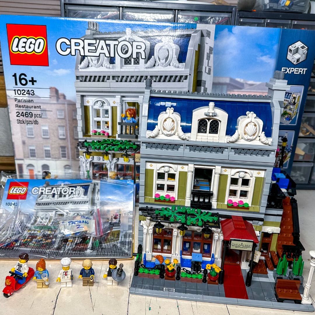 Lego Parisian Restaurant 10243 on Carousell