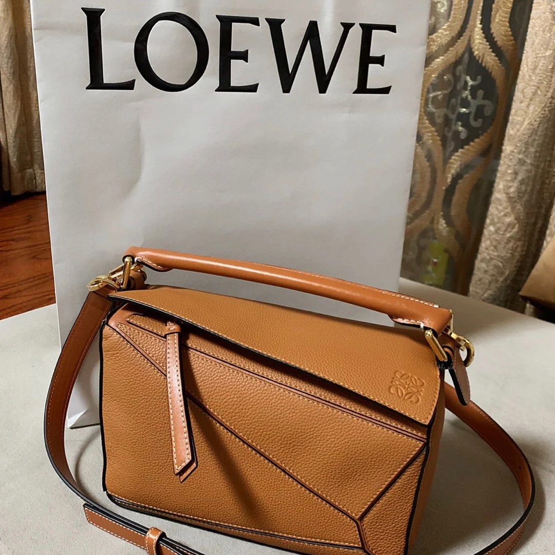 Loewe Puzzle Bag, Women's Fashion, Bags & Wallets, Shoulder Bags on ...