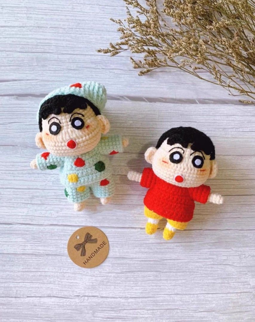 made to order crochet amigurumi shin chan shiro keychain, Hobbies ...