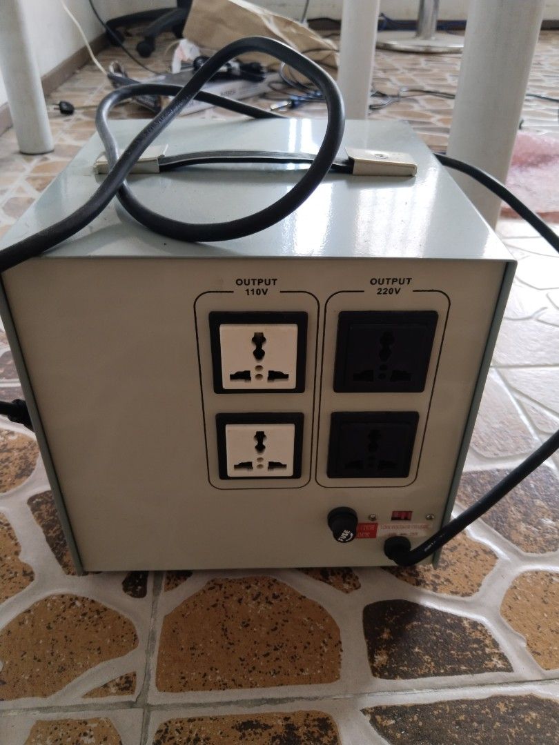 MEIJI avr 3000w, Commercial & Industrial, Industrial Equipment on Carousell