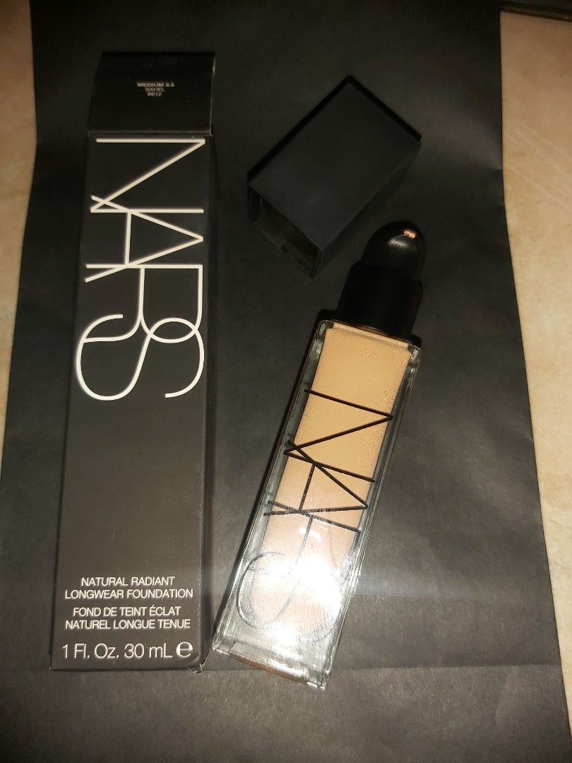 Nars Natural Radiant Longwear Foundation Sahel Medium 2.5 on Carousell