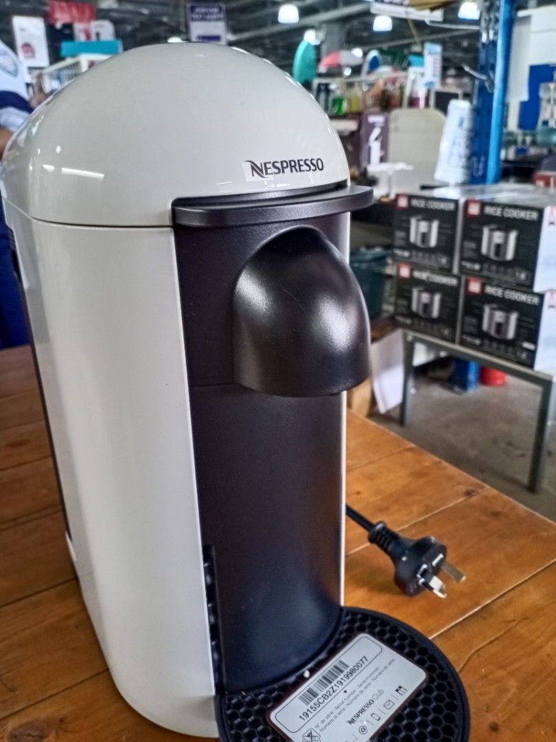 Nespresso Vertuo Plus Breville, TV & Home Appliances, Kitchen ...