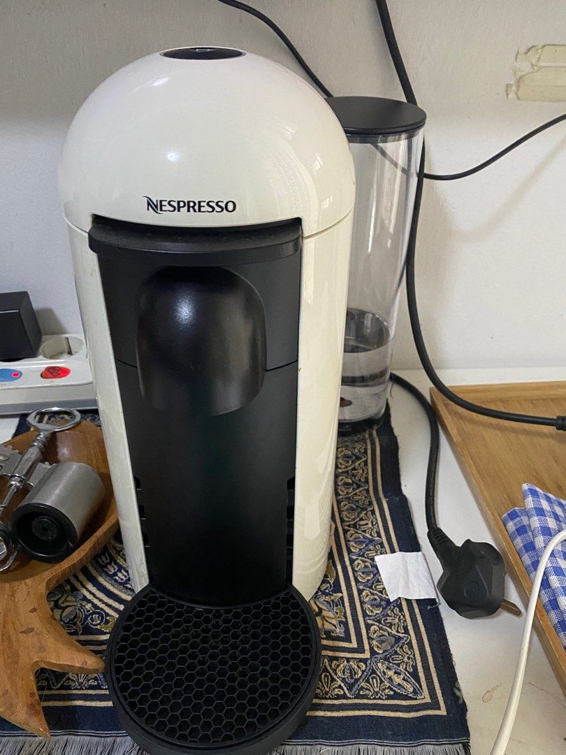 Nespresso vertuo plus white, TV & Home Appliances, Kitchen Appliances ...
