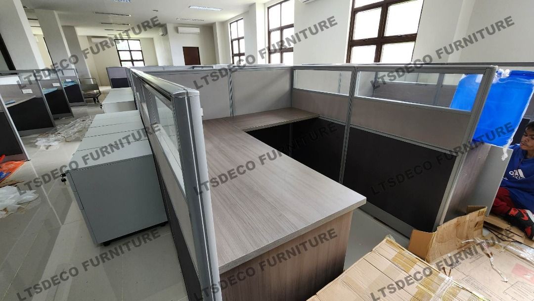 New Customized Modular-Cubicle table , office desks, Bpo Workstation ...