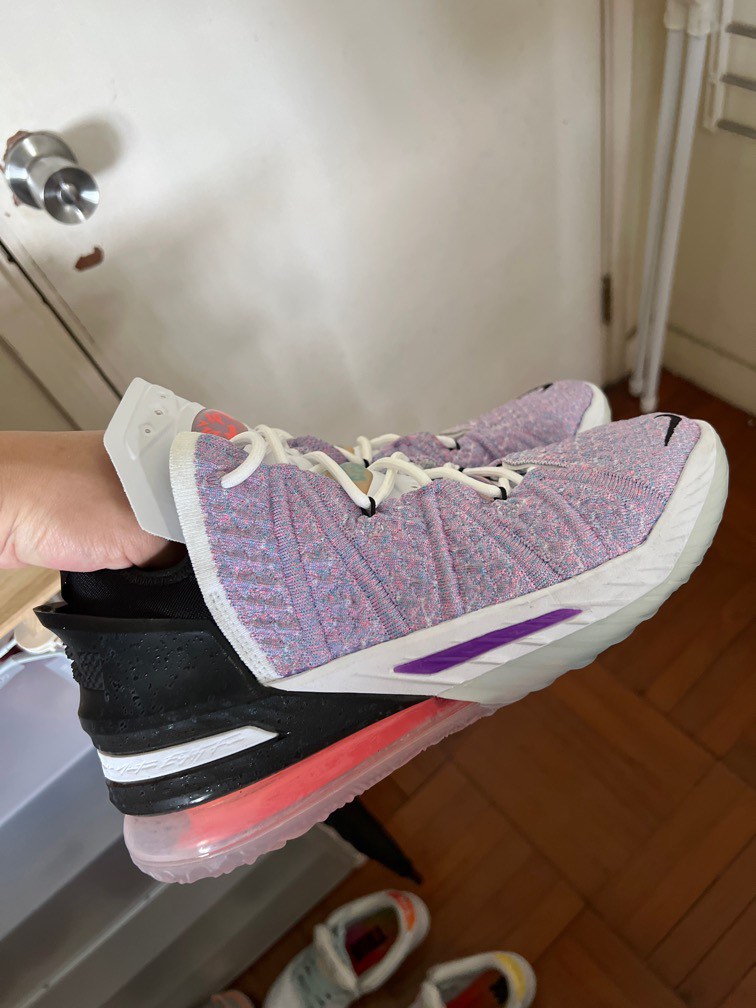 Nike Lebron 18, 男裝, 鞋, 波鞋 - Carousell