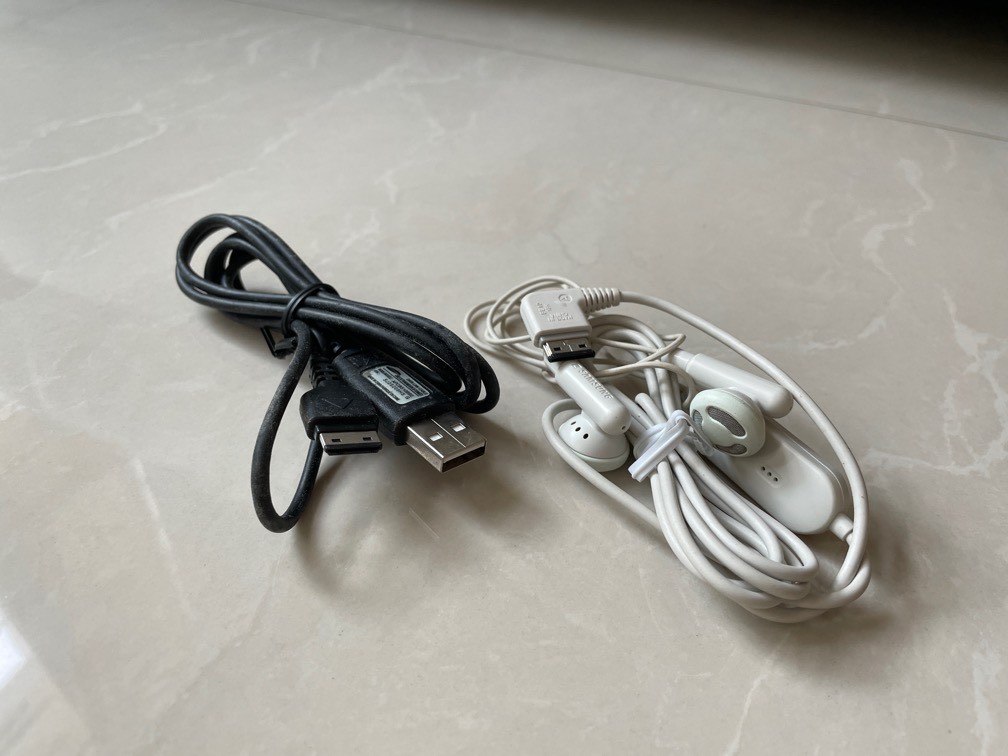 Old Samsung Phone cable and headset, Mobile Phones & Gadgets, Mobile ...