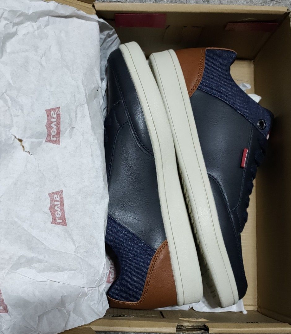 ORIGINAL LEVI'S SHOES, Men's Fashion, Footwear, Sneakers on Carousell