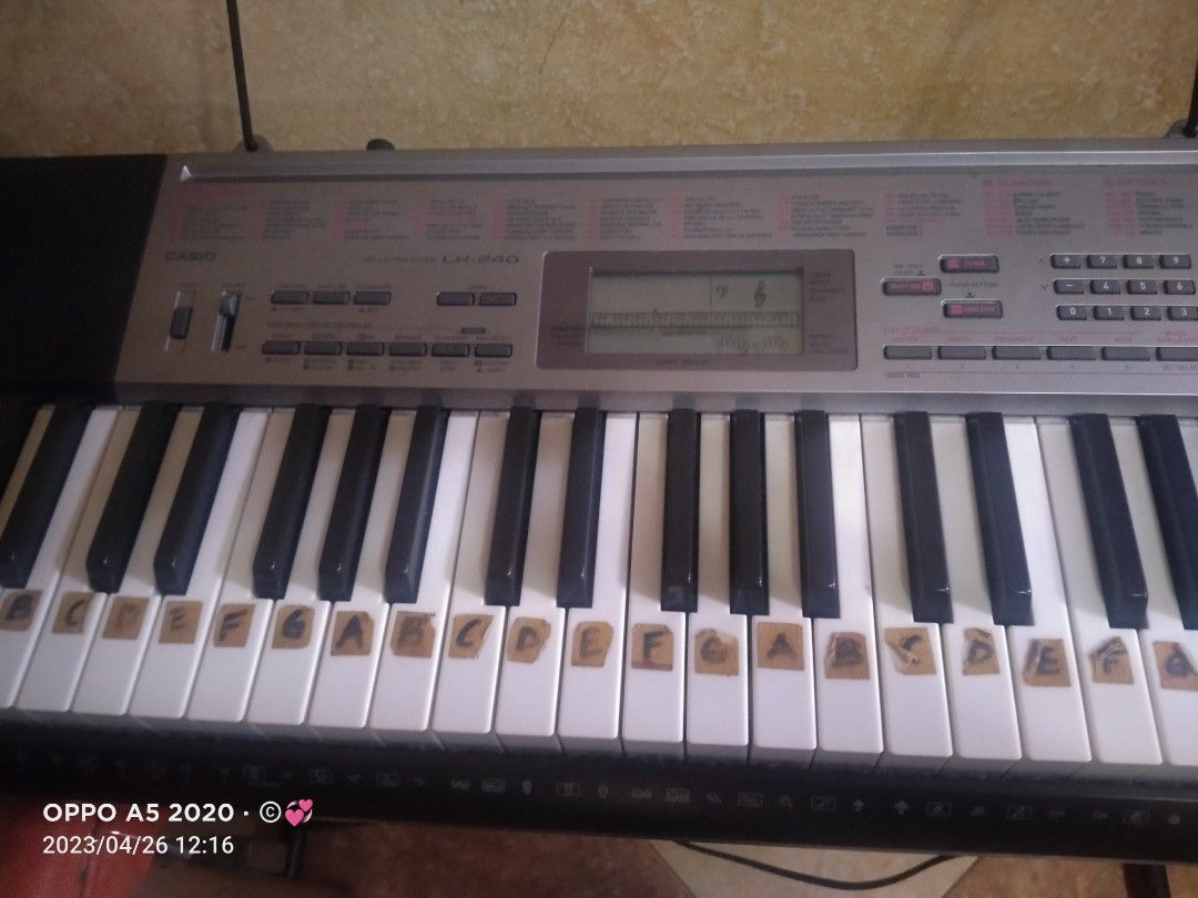 Piano Casio LK-240, Hobbies & Toys, Music & Media, Musical Instruments on Carousell