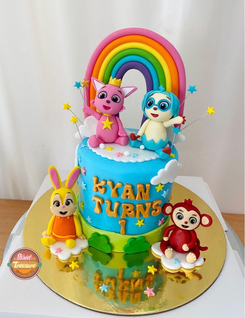 Pinkfong, Hogi and friends fondant cake, Food & Drinks, Homemade Bakes ...