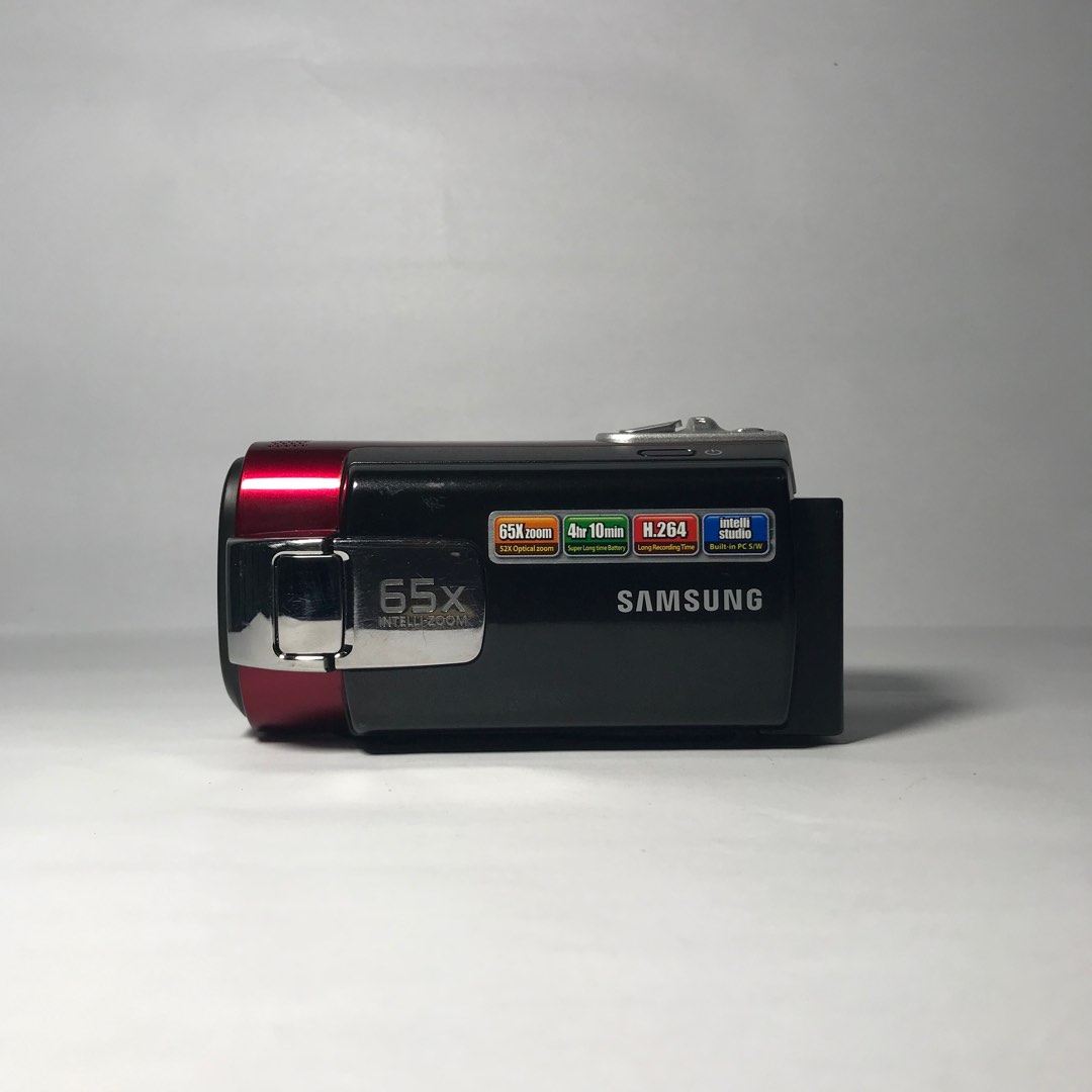 SAMSUNG HANDYCAM SD CARD, Photography, Video Cameras on Carousell