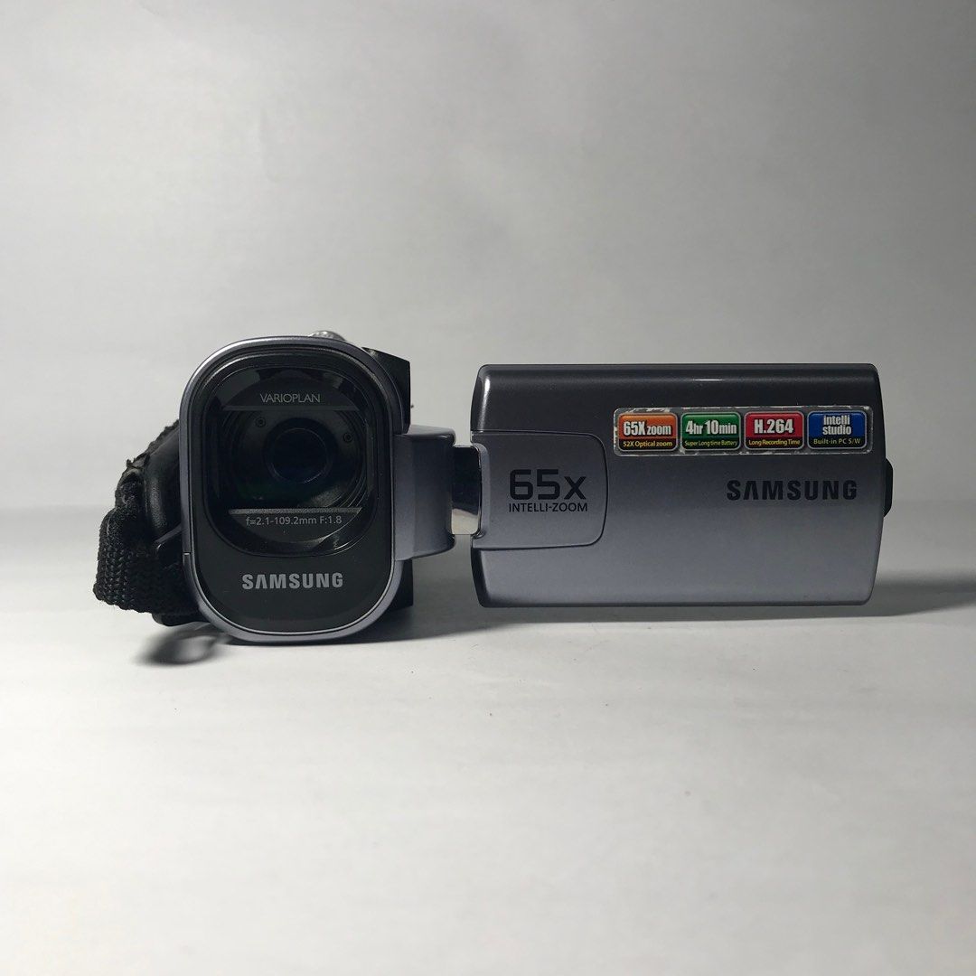 SAMSUNG HANDYCAM SD CARD, Photography, Video Cameras on Carousell