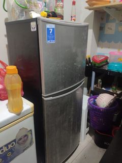 Kulkas second Dijual | Beli 100+ Kulkas second online | Carousell Indonesia