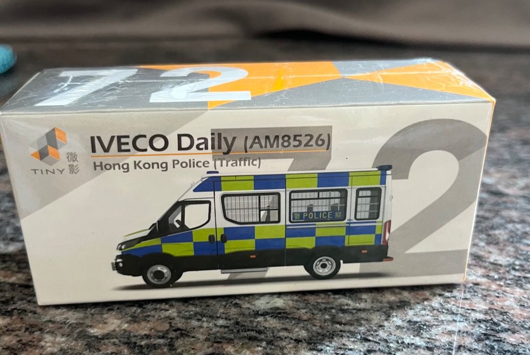 TINY IVECO DAILY Hong Kong Police Traffic AM8526 微影 警車, 興趣及遊戲, 玩具 & 遊戲類 ...