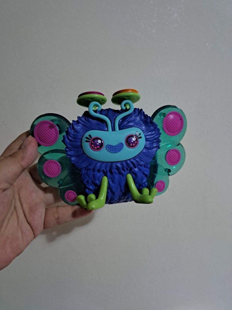 Trolls Poppy's woofer bug beats on Carousell