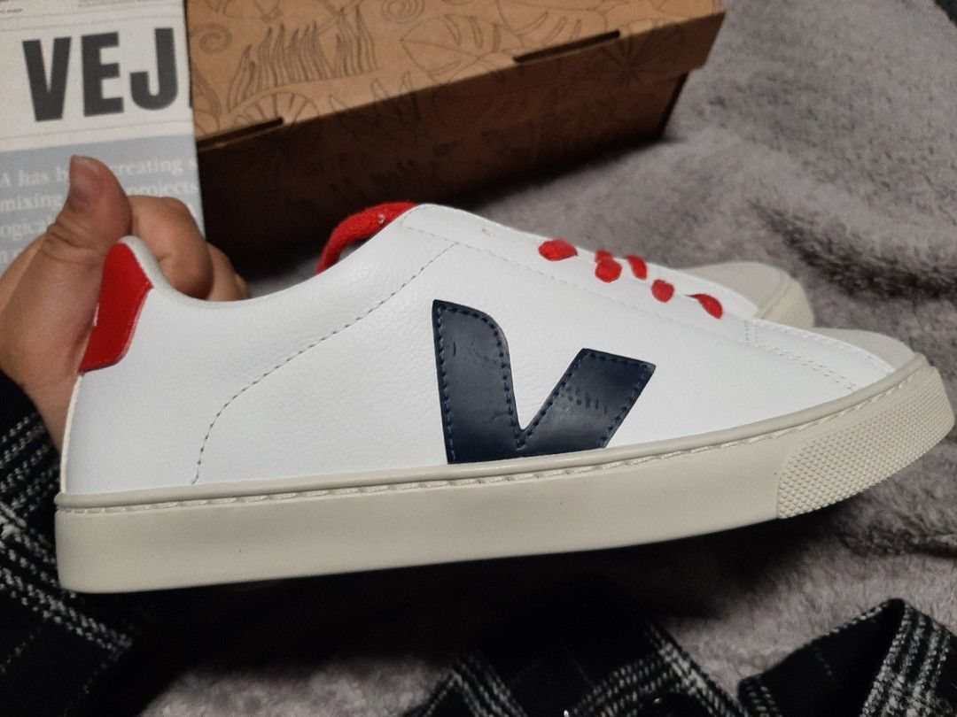 Veja Esplar Red Logo, Women's Fashion, Footwear, Sneakers on Carousell