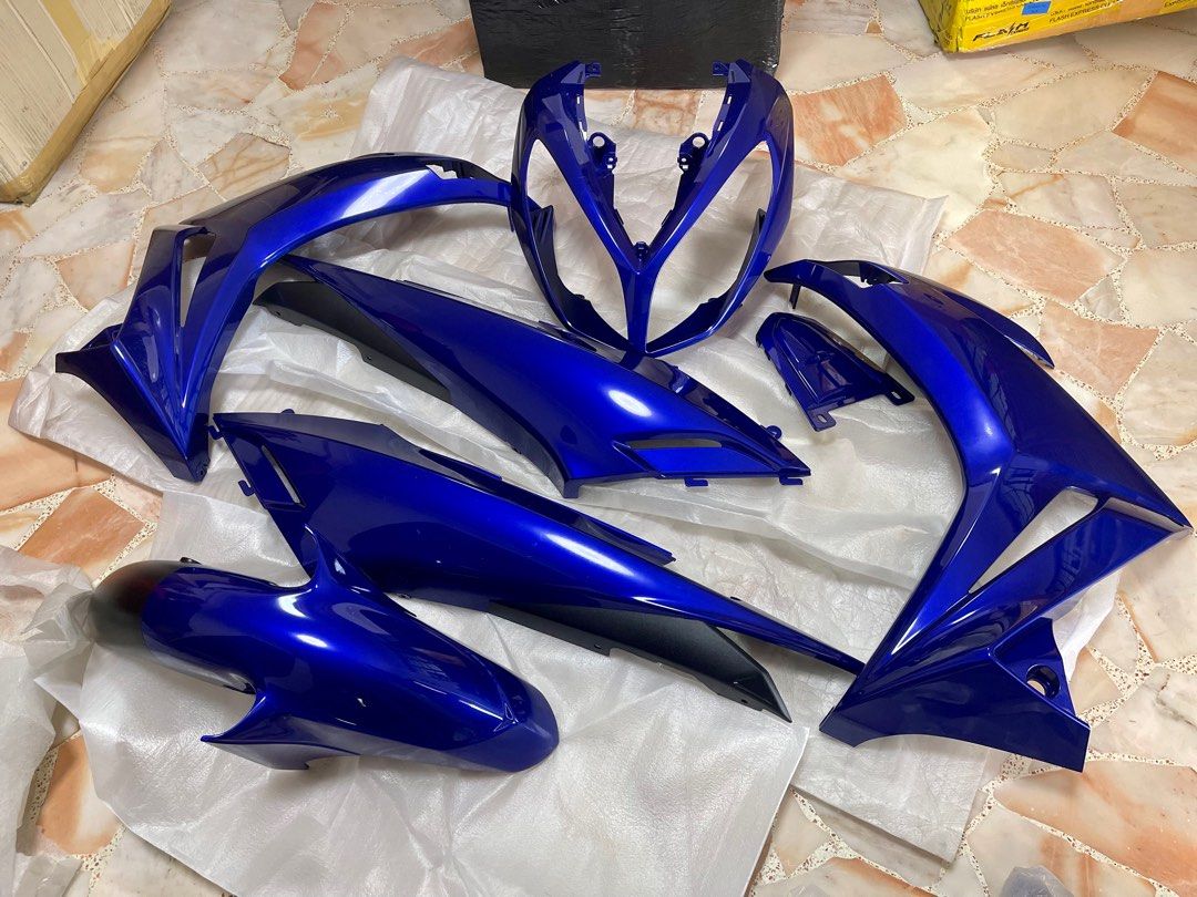 X1R Biru R Coverset NOS, Motorcycles, Motorcycle Accessories on Carousell