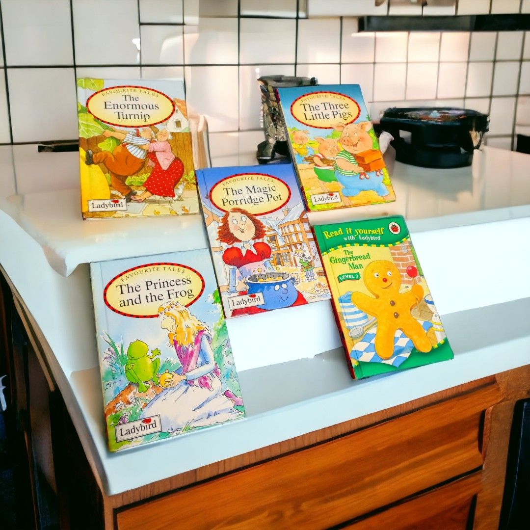 5 Classic Fairytales: The Princess and the frog, Magic Porridge ...