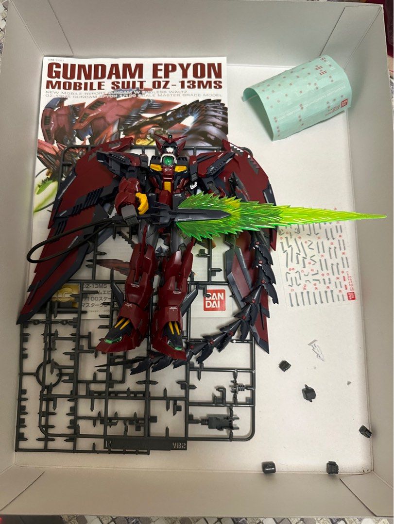 已砌 Bandai MG 1/100 新機動戰記 W 艾比安 高達 Epyon Gundam Master Grade, 興趣及遊戲, 玩具 ...