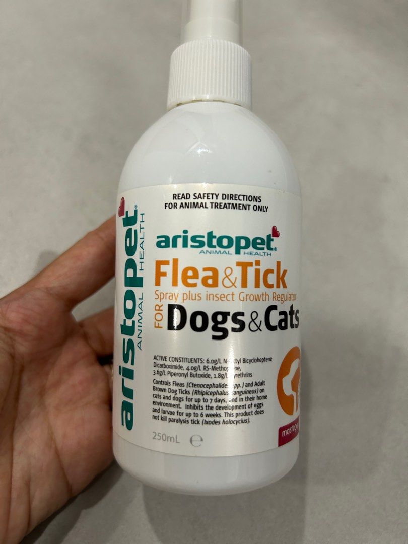 Aristopet Flea & Ticks Spray - Dogs/Cats (250ml), Pet Supplies, Health ...