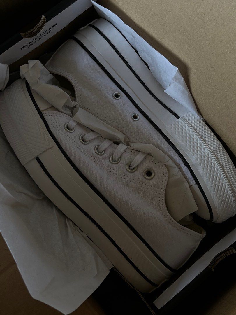 AUTHENTIC Converse Chuck Taylor All Star Lift White BRANDNEW WITH ...