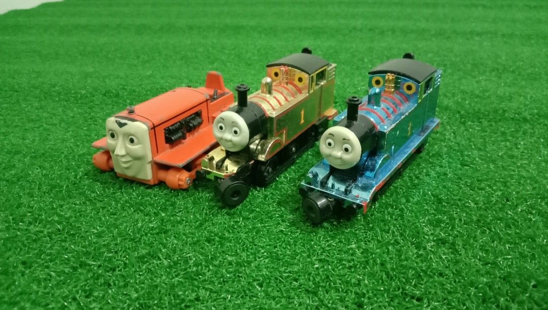 Bandai Thomas and friends metallic and gold Thomas with Terrence ...