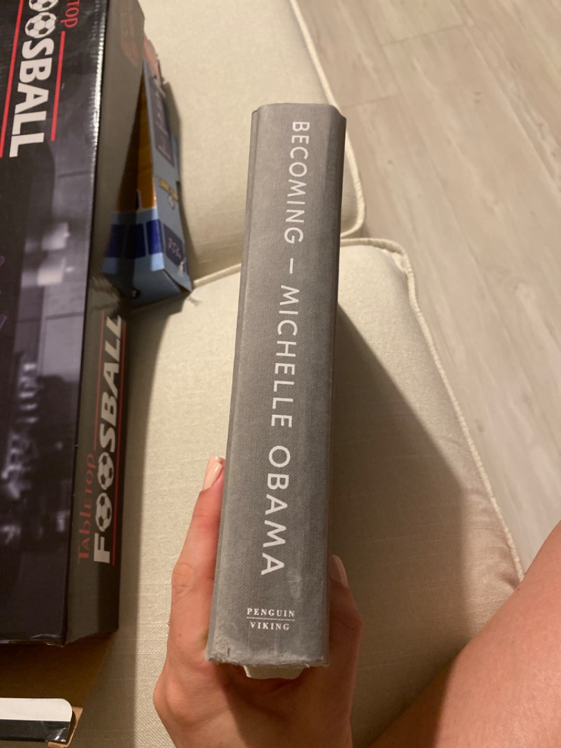 Book - becoming by Michelle Obama, Hobbies & Toys, Books & Magazines ...