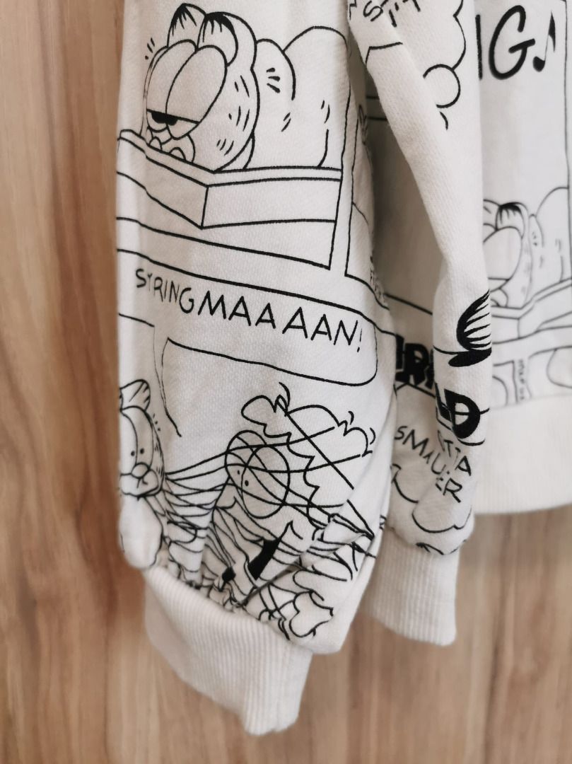 *BRAND NEW* GARFIELD COMIC STRIP SWEATER, Women's Fashion, Coats ...