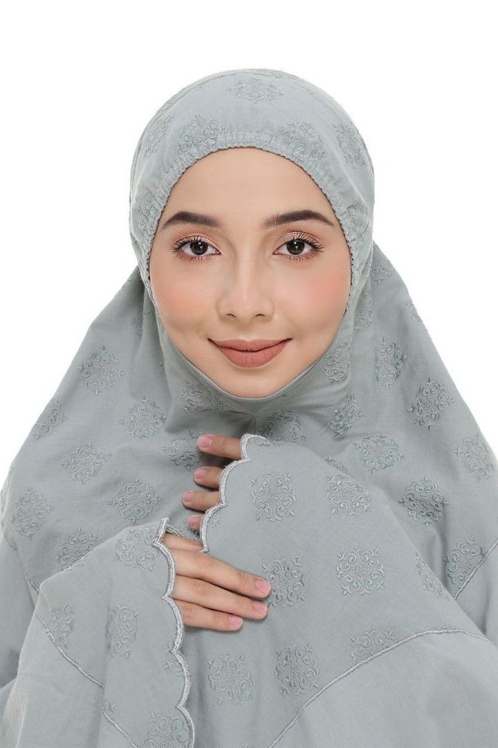 Broderie Kirana by Telekung Siti Khadijah Original Cotton, Women's Fashion, Muslimah Fashion ...