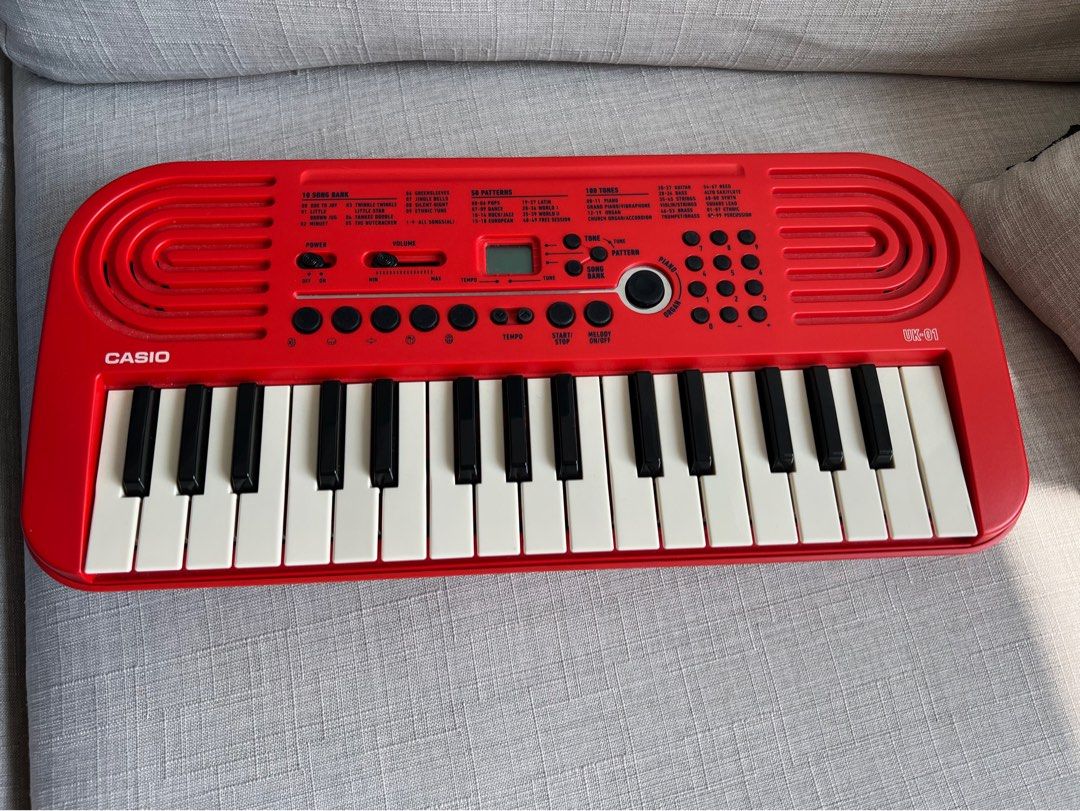 Casio 32 mini keyboard, Hobbies & Toys, Music & Media, Musical ...