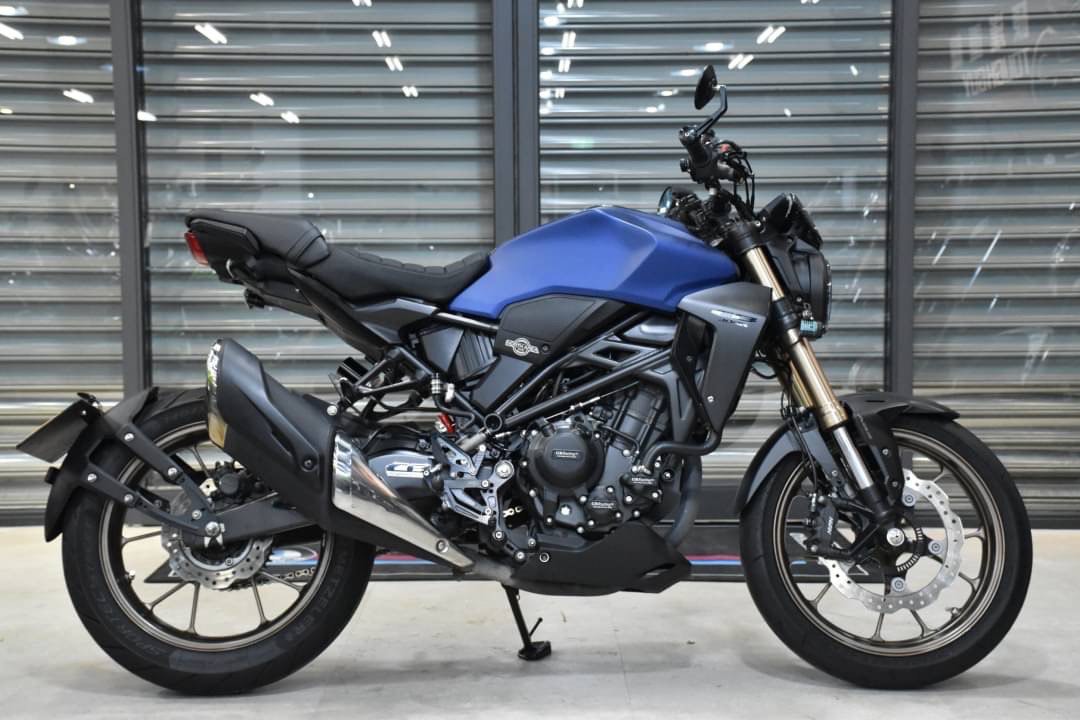 CB300R YSS後避震 GBR引擎護蓋 ANCHOR總泵 小資族二手重機買賣, 機車, 重機在旋轉拍賣
