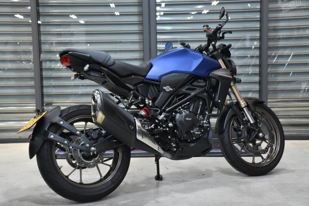 CB300R YSS後避震 GBR引擎護蓋 ANCHOR總泵 小資族二手重機買賣, 機車, 重機在旋轉拍賣