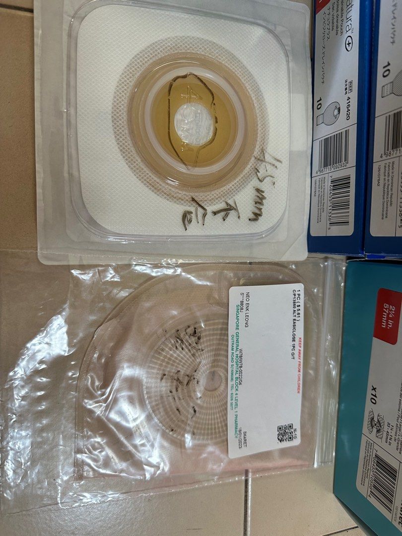 Convatec stoma natura stomahesive, Health & Nutrition, Medical Supplies ...