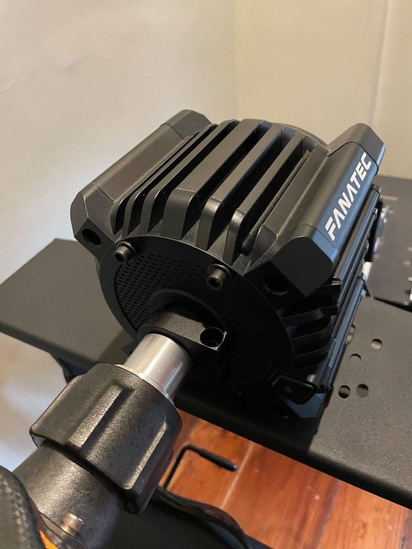 Fanatec GT DD Pro wheelbase and racing wheels on Carousell