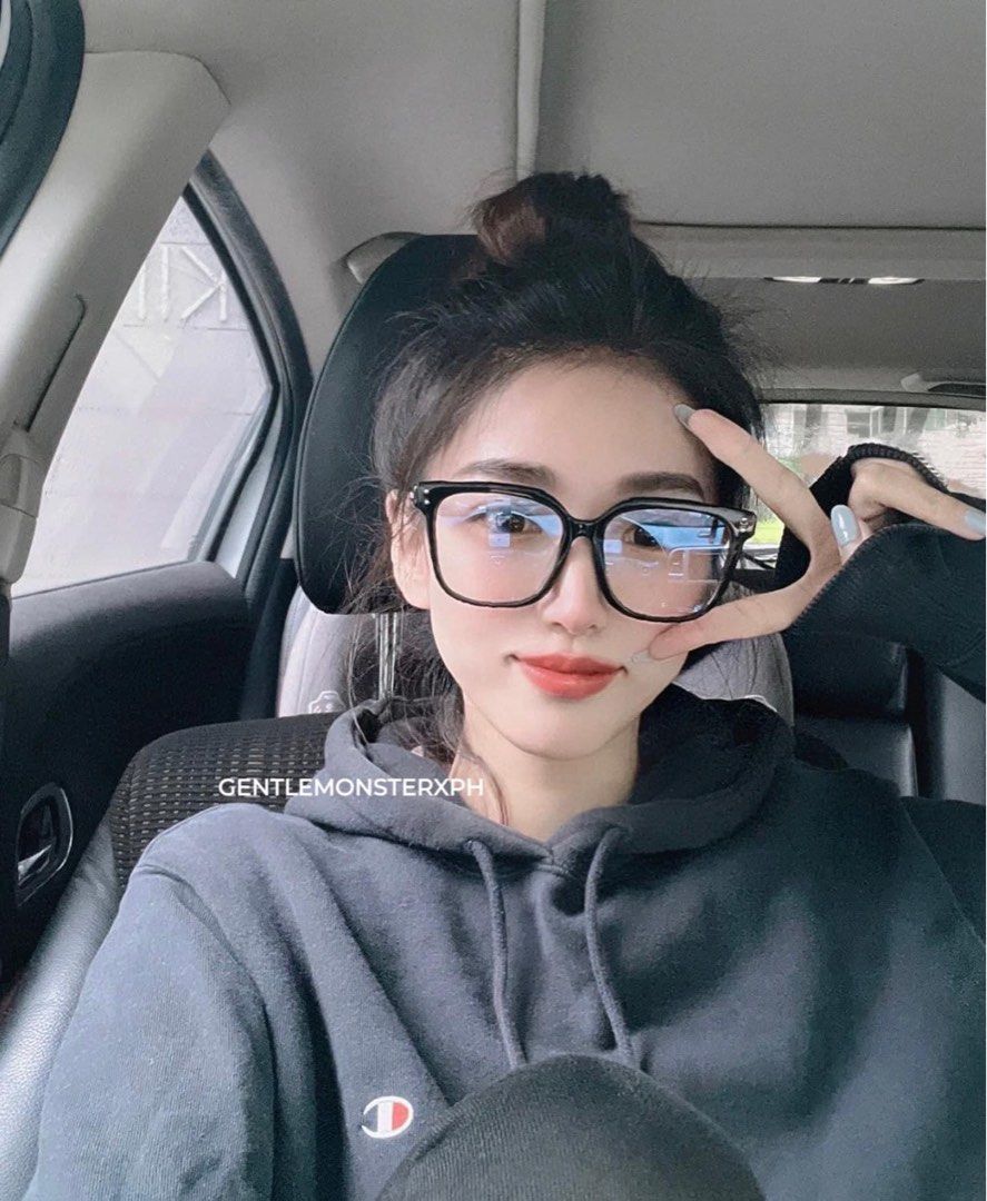 Gentle Monster - Dion 01, Women's Fashion, Watches & Accessories, Sunglasses & Eyewear on Carousell