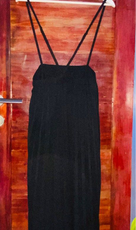 GU BY: Uniqlo Spaghetti strap pleated midi dress on Carousell