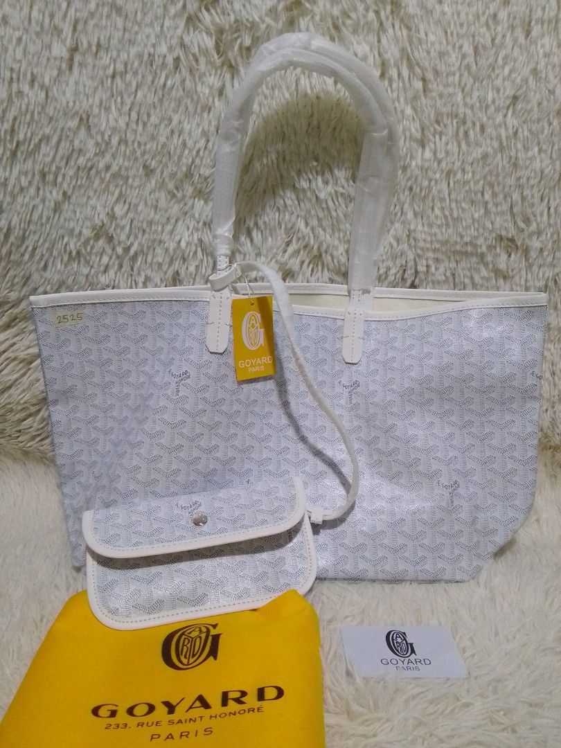 Gyrd white tote with wallet, Women's Fashion, Bags & Wallets, Tote Bags ...