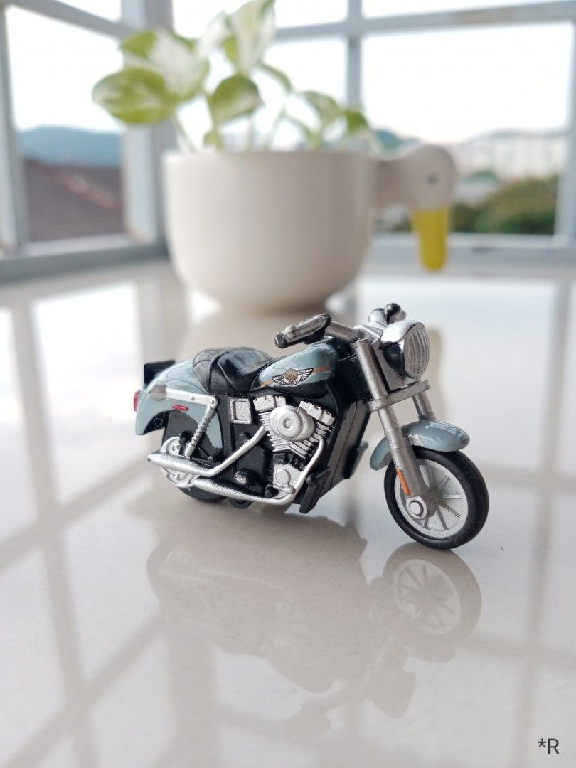 Harley Davidson motorcycle miniature toy, Hobbies & Toys, Toys & Games ...