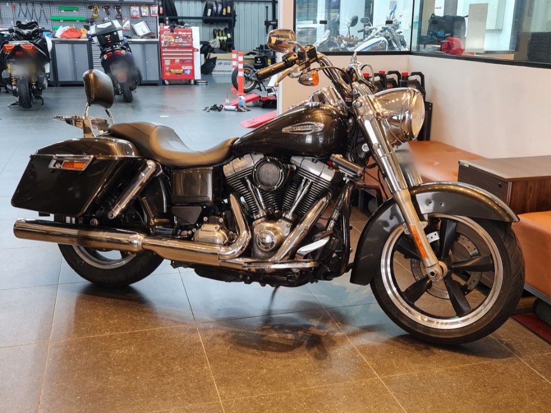 COE 2033 Harley-Davidson Dyna Switchback - New 10 year COE, Motorcycles ...