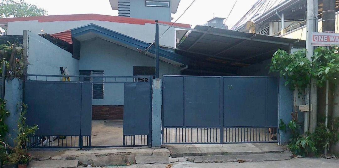 House for Rent w/Parking Garage Project. 4, Bgy. Marilag, Project 4 QC ...