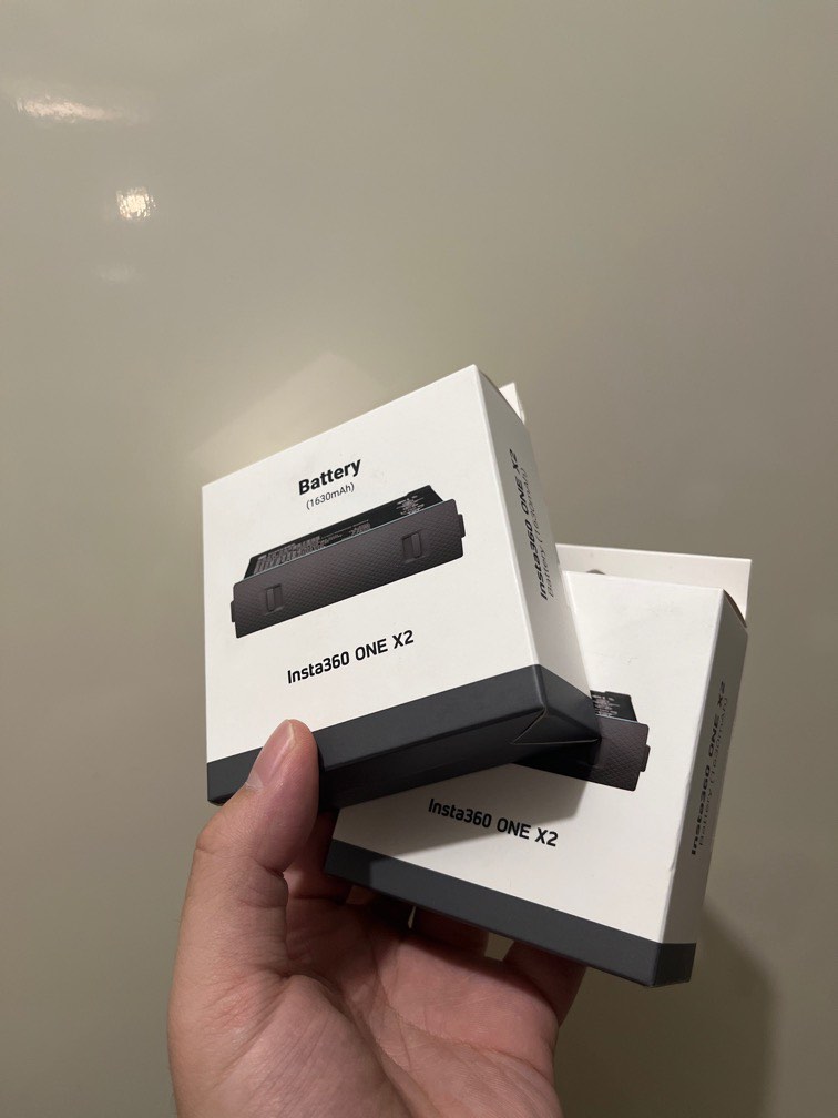 Insta360 x2 Spare Batteries - 1630mAh x2, Photography, Cameras on Carousell