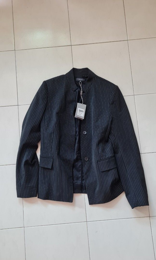IORA Black Blazer, Women's Fashion, Coats, Jackets and Outerwear on ...