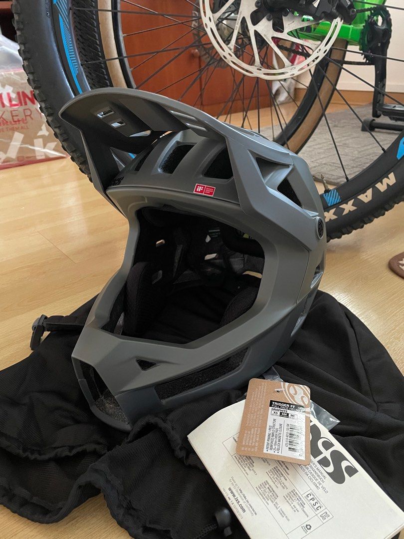 IXS Trigger FF Full Face Helmet, Sports Equipment, Bicycles & Parts ...