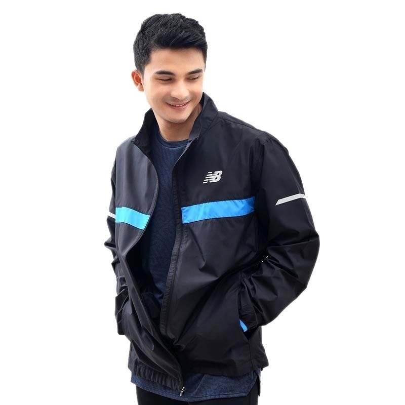 Jaket Pria New Balance Accelerate Men Windbreaker Jacket Original size S, Fesyen Pria, Pakaian ...