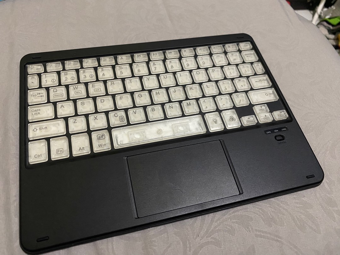 Keyboard wear less goojodog rgb, Elektronik, Komputer, Lainnya di Carousell