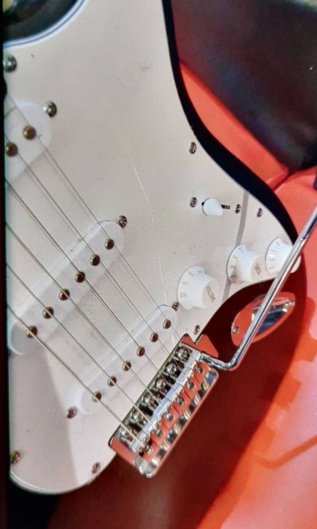 Lead Guitar by Yifenli, Audio, Other Audio Equipment on Carousell