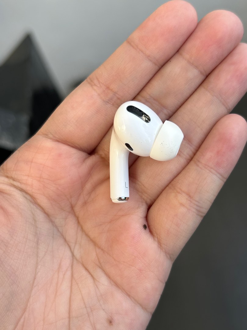 Left bud Airpods Pro FIXED PRICE, Audio, Earphones on Carousell